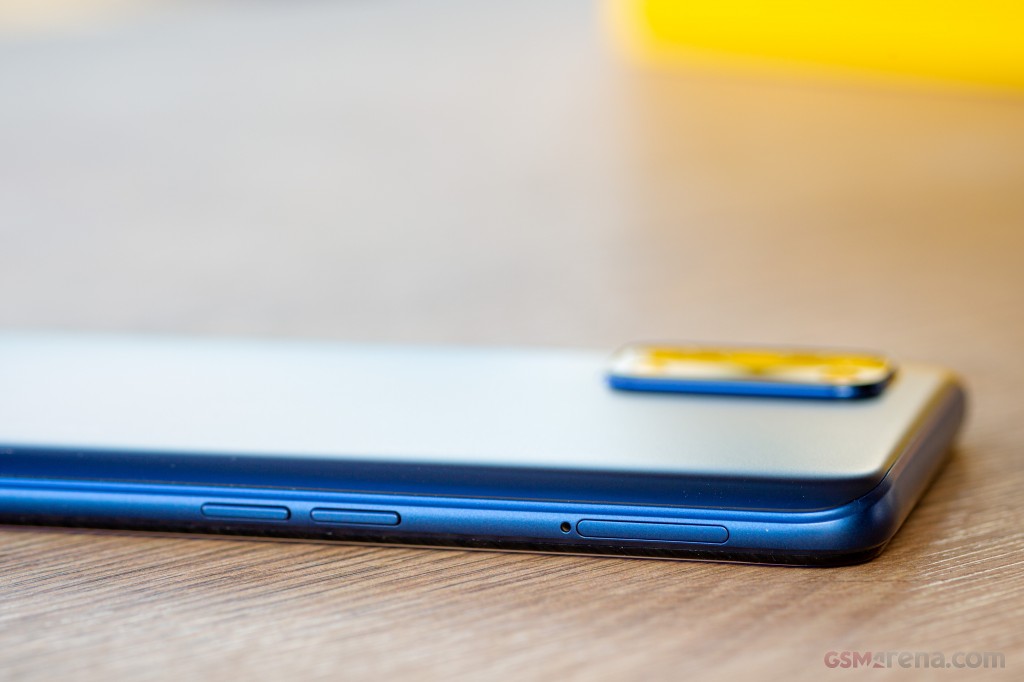 Realme 7 Pro pictures, official photos