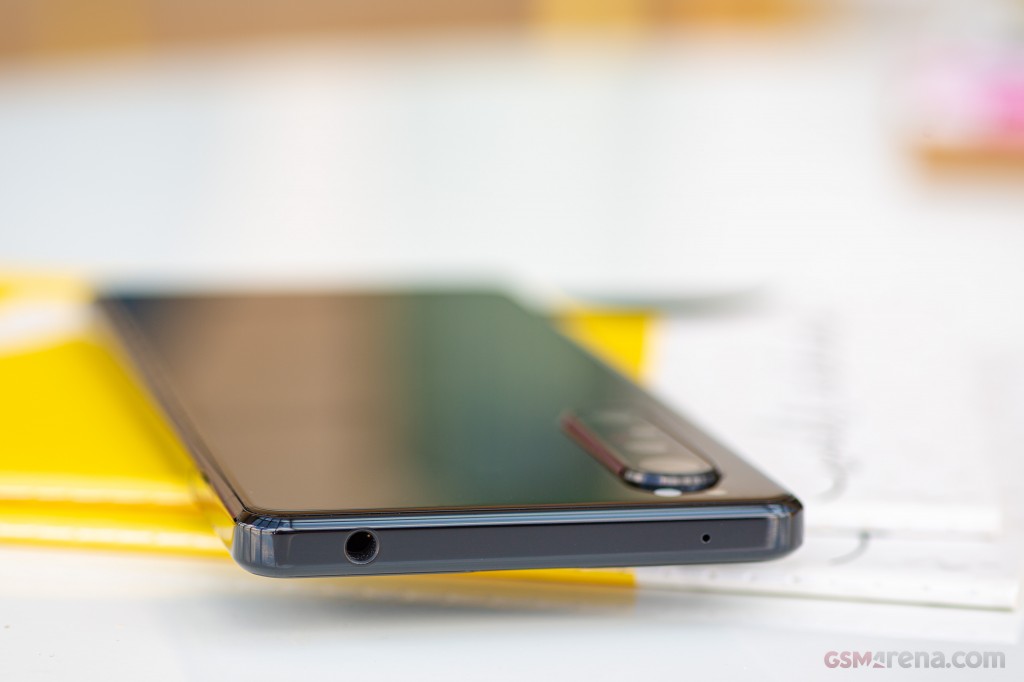 Sony Xperia 1 II pictures, official photos