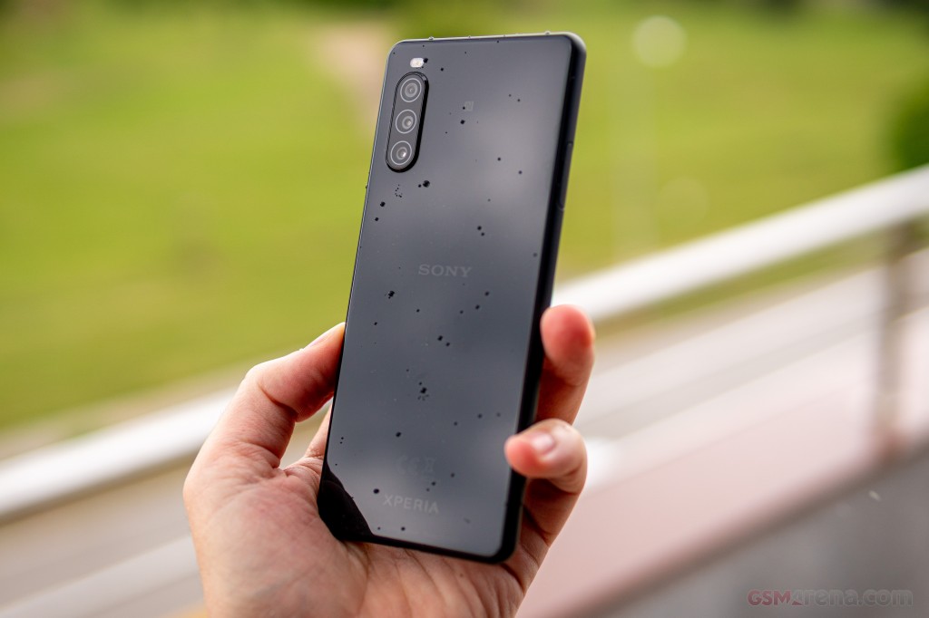 Sony Xperia 10 II pictures, official photos