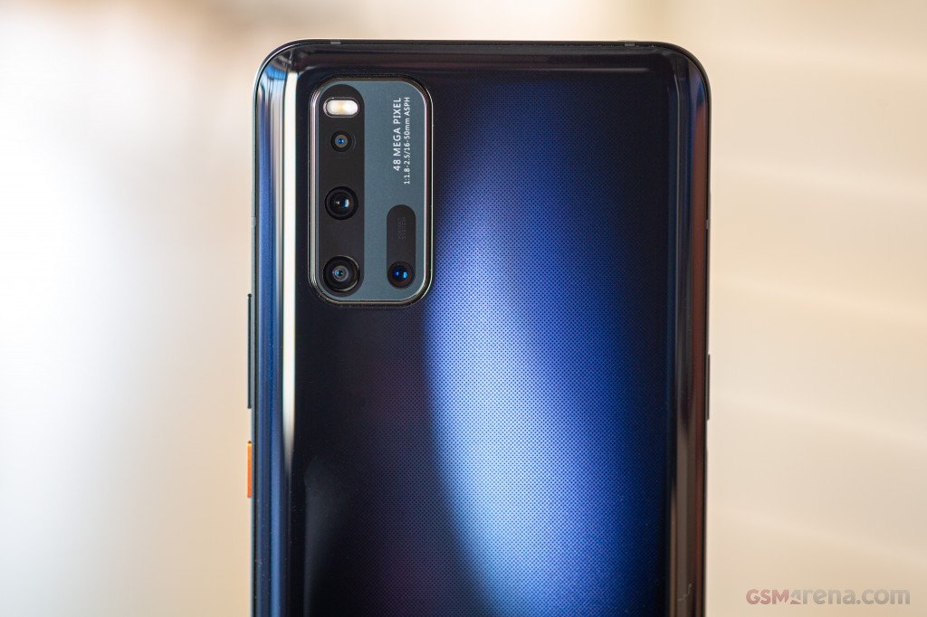 vivo iQOO 3 5G pictures, official photos