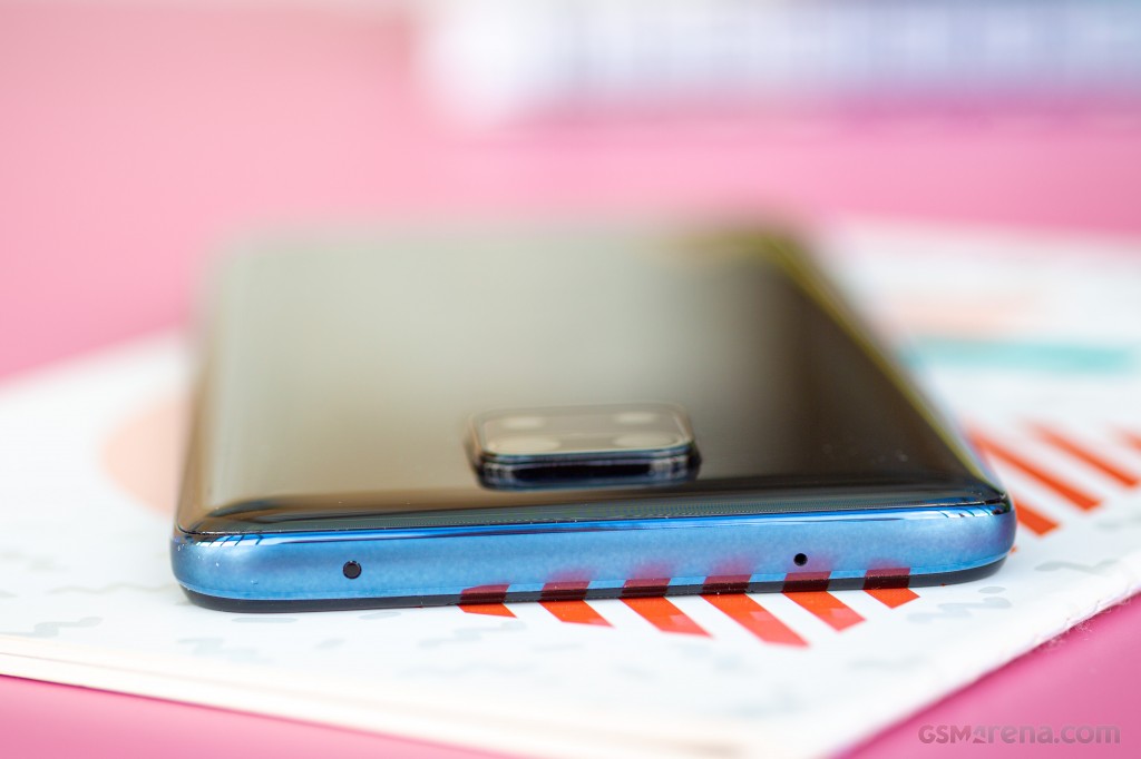 Xiaomi Redmi Note 9 Pro pictures, official photos