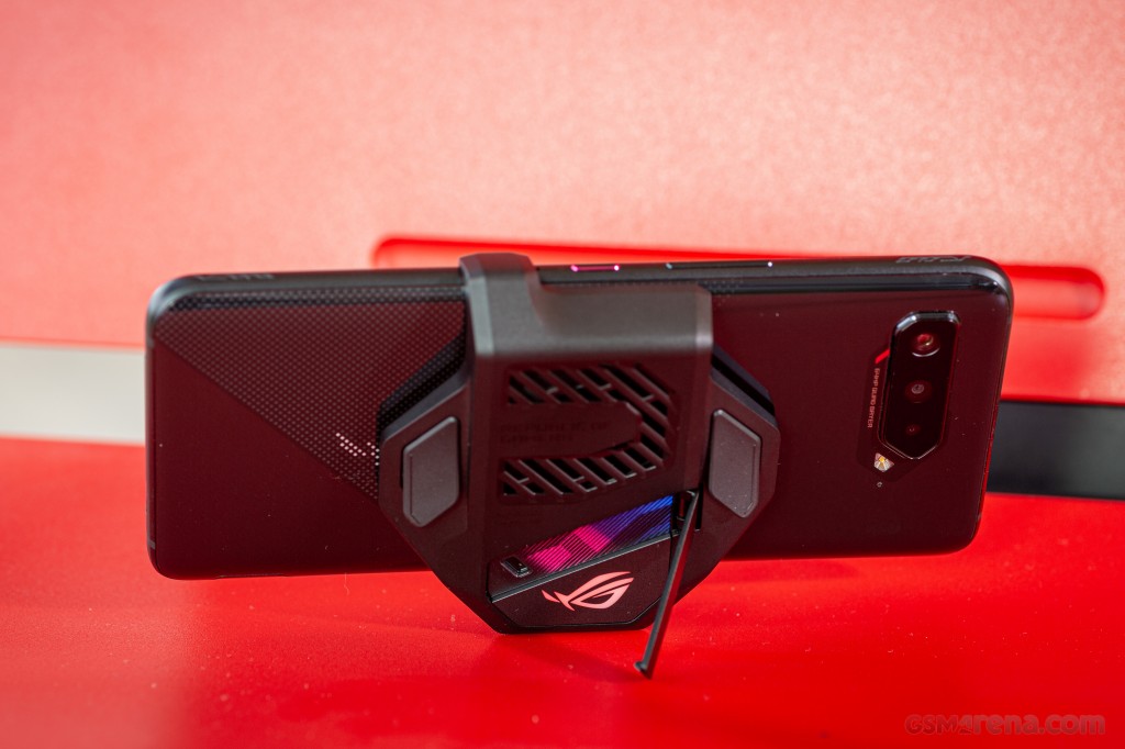 Asus ROG Phone 5 pictures, official photos