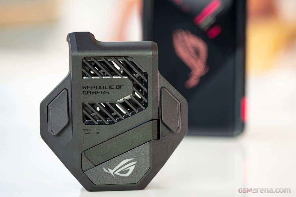 Asus ROG Phone 5 pictures, official photos