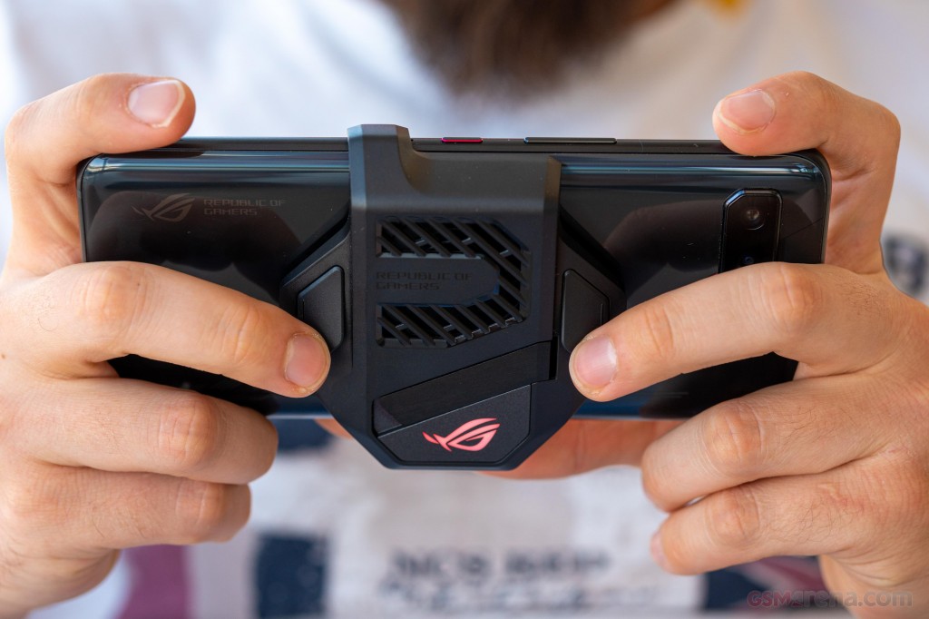 Asus ROG Phone 5s Pro pictures, official photos