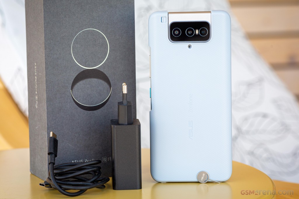 Asus Zenfone 8 Flip pictures, official photos