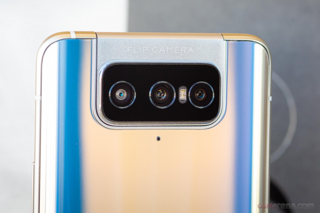 Asus Zenfone 8 Flip pictures, official photos