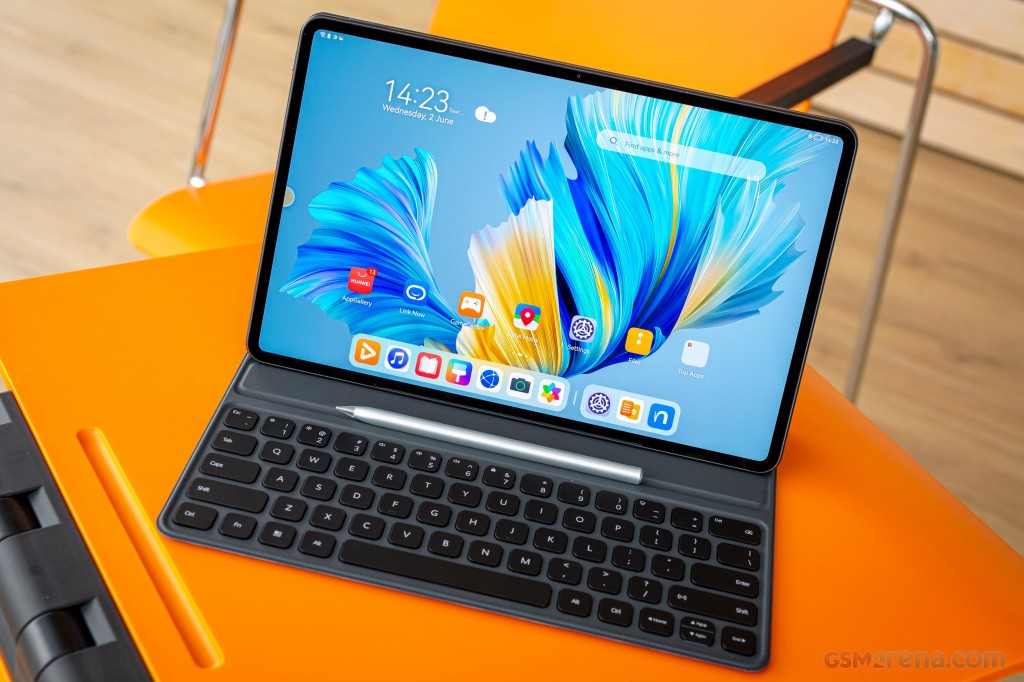 Huawei MatePad Pro 12.6 (2021) pictures, official photos