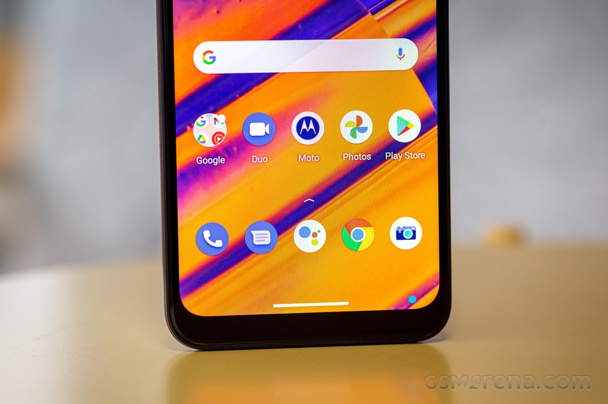 Motorola Moto G10 review: Design and handling