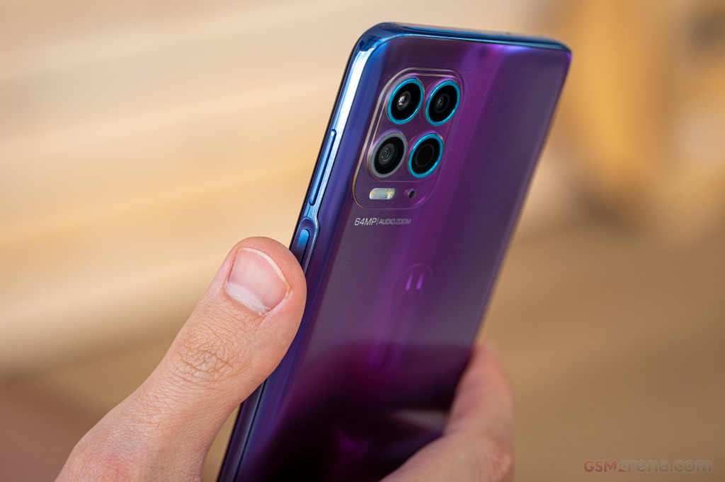 Motorola Moto G100 pictures, official photos