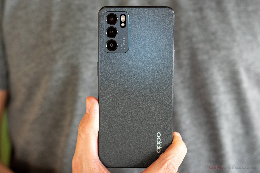 Oppo Reno6 5G pictures, official photos