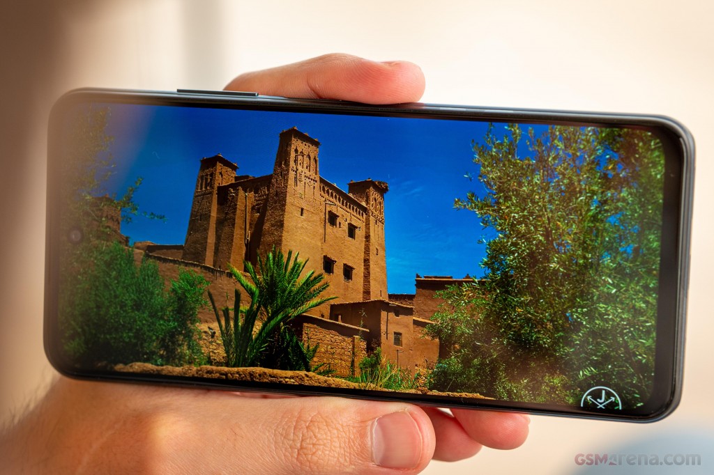 Xiaomi Poco M3 Pro 5G pictures, official photos