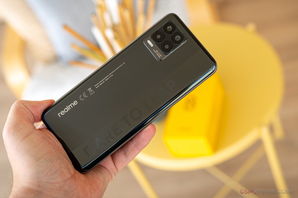 Realme 8 pictures, official photos