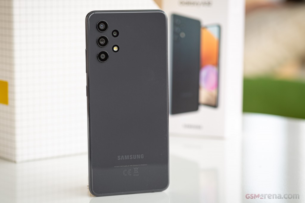 Samsung Galaxy A32 pictures, official photos