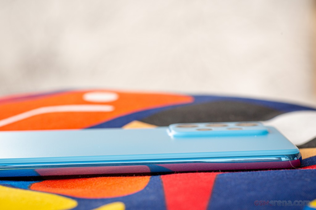 Samsung Galaxy A72 pictures, official photos