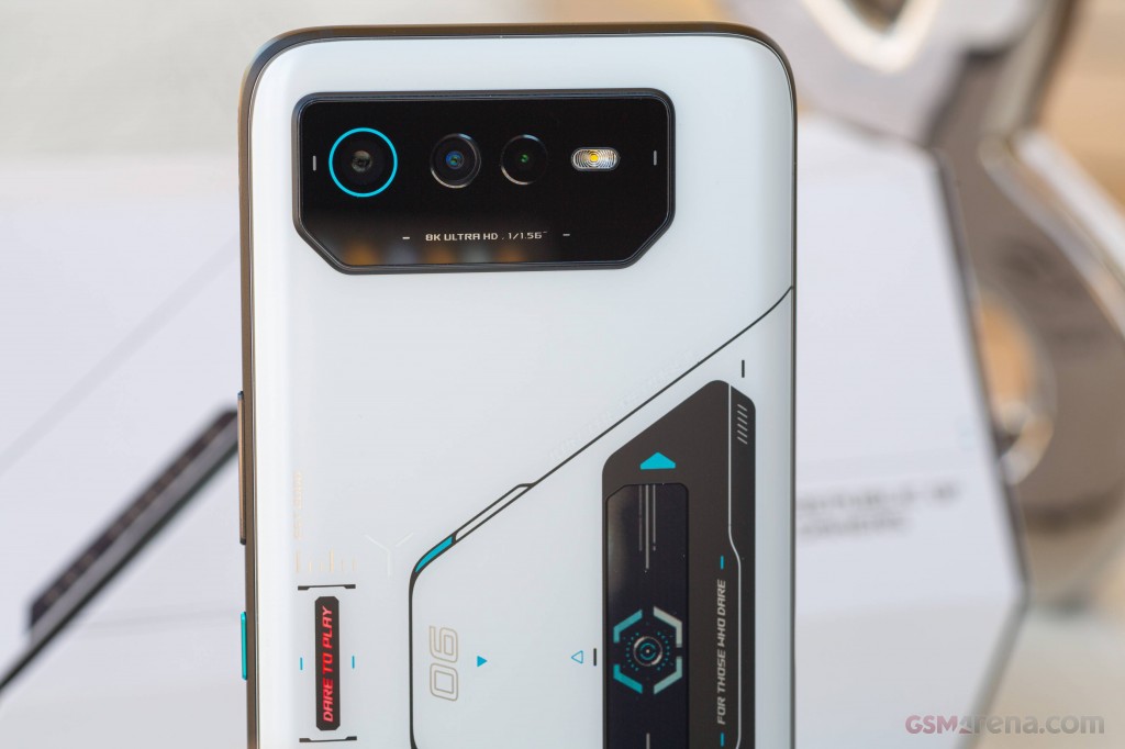 Asus ROG Phone 6 Pro pictures, official photos