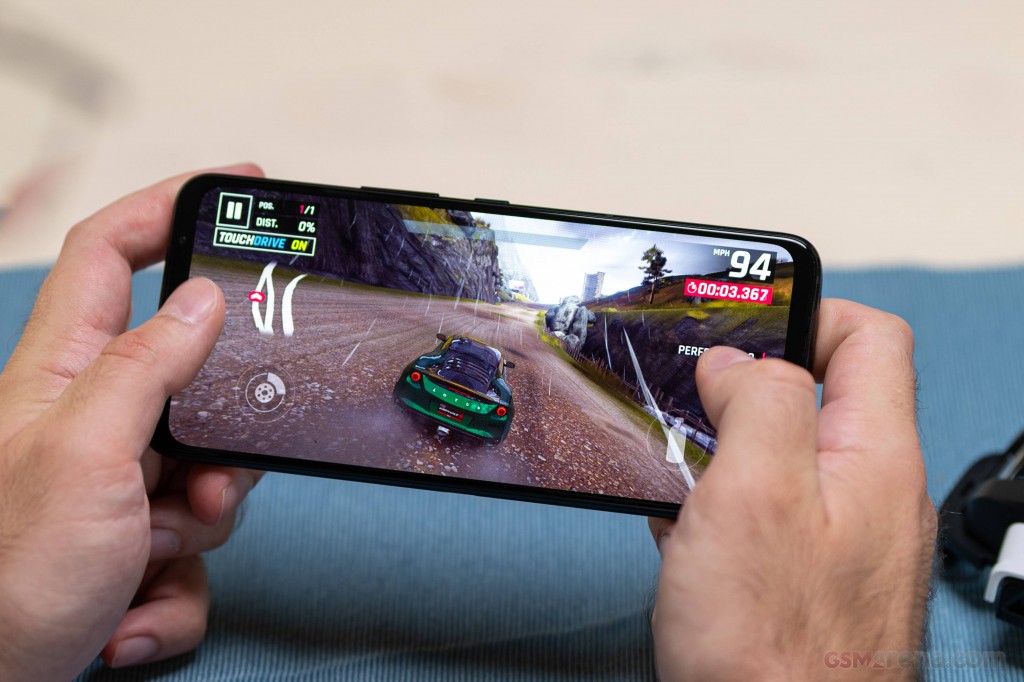 Asus ROG Phone 6D Ultimate pictures, official photos
