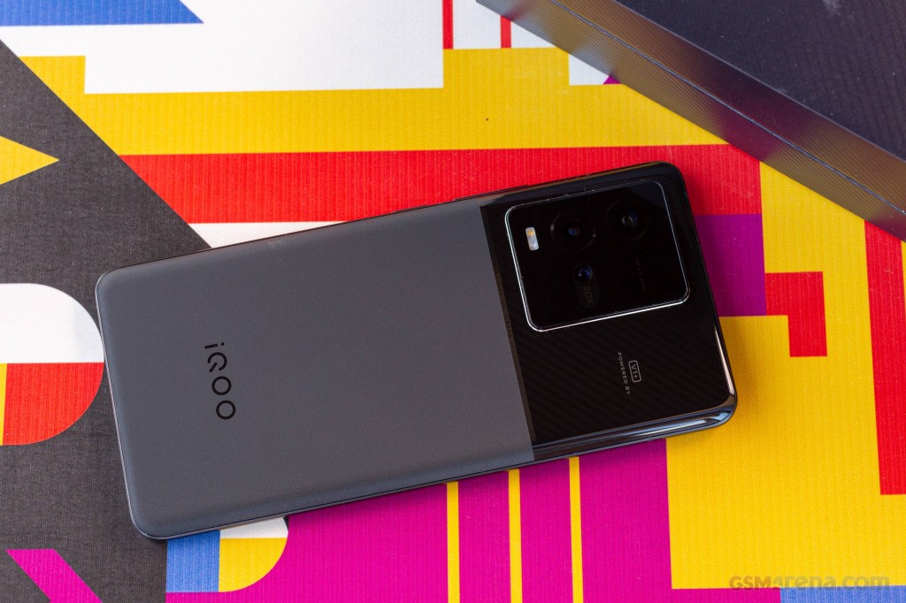 vivo iQOO 9T pictures, official photos