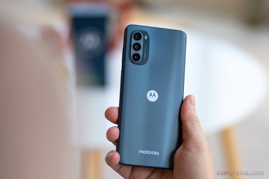 Motorola Moto G62 5G pictures, official photos