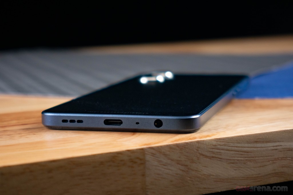 OnePlus Nord N20 5G pictures, official photos