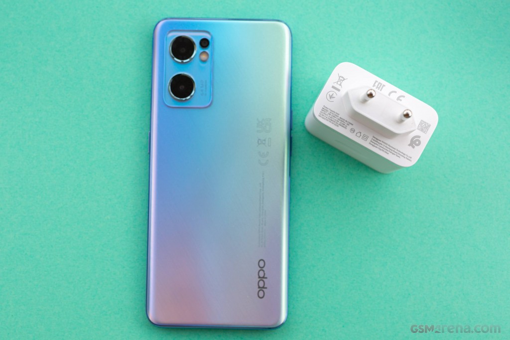 Oppo Reno7 5G pictures, official photos