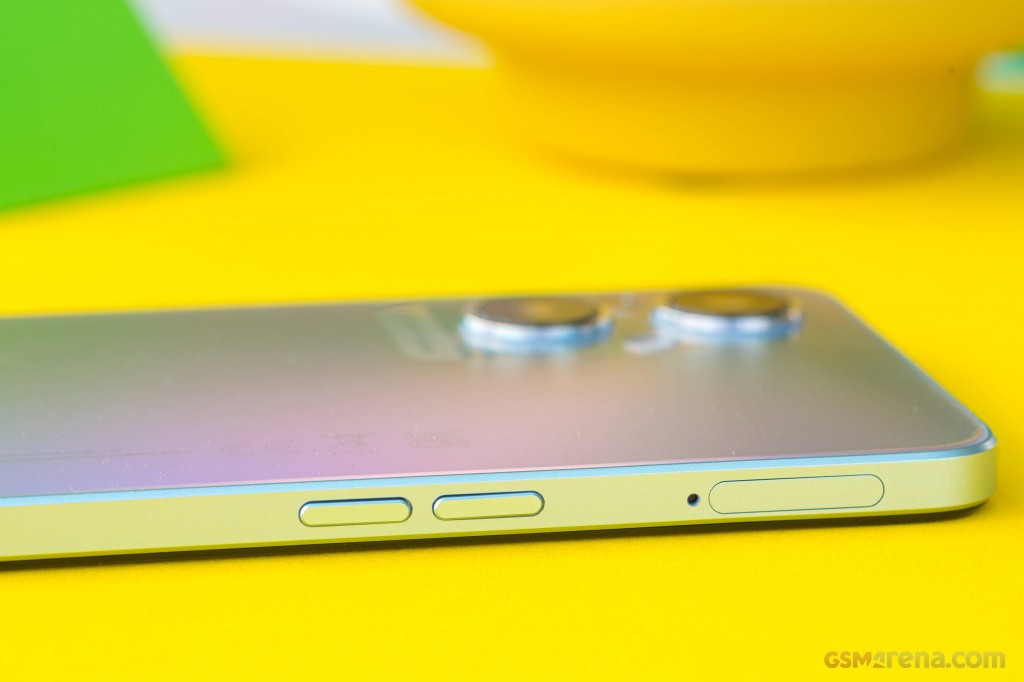 Oppo Reno7 Lite pictures, official photos