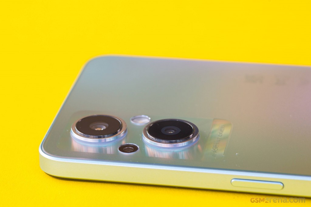 Oppo Reno7 Lite pictures, official photos