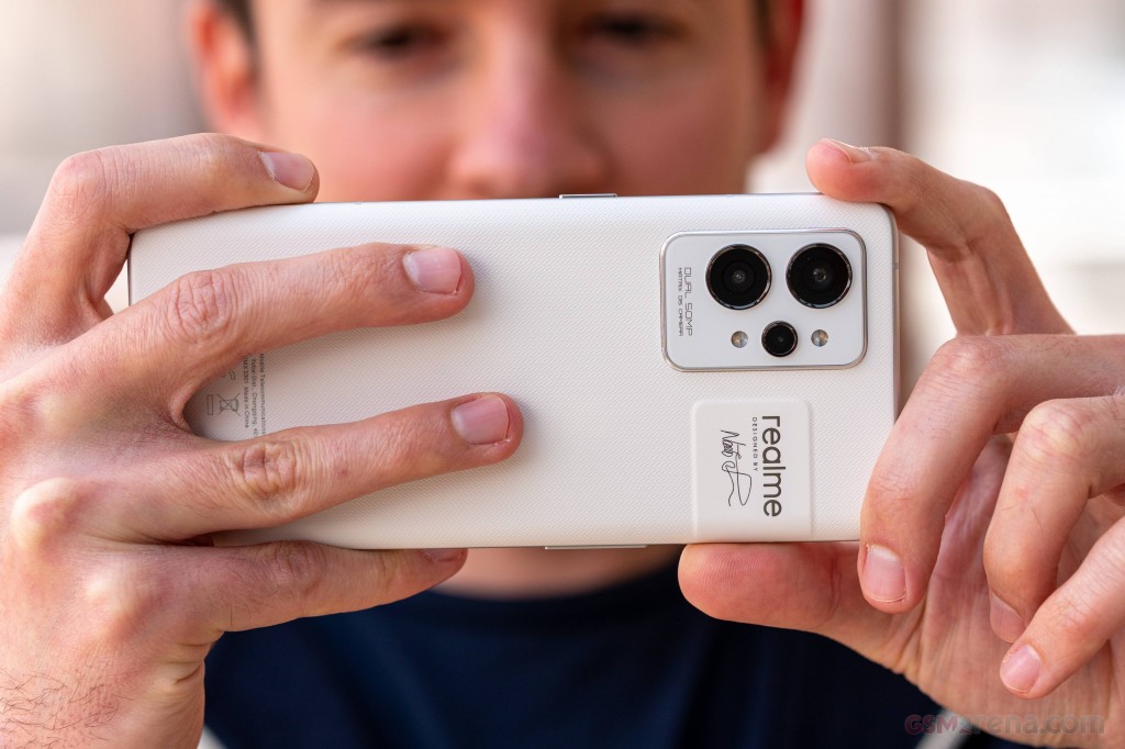 Realme GT2 Pro pictures, official photos
