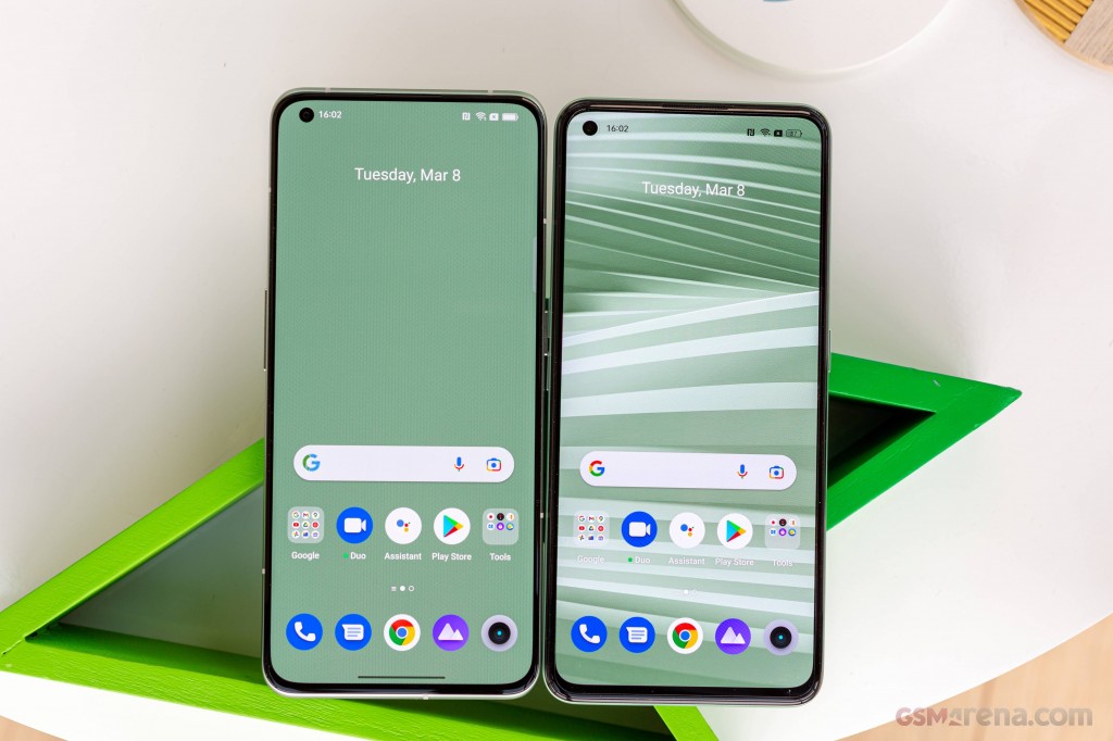 Realme GT2 pictures, official photos