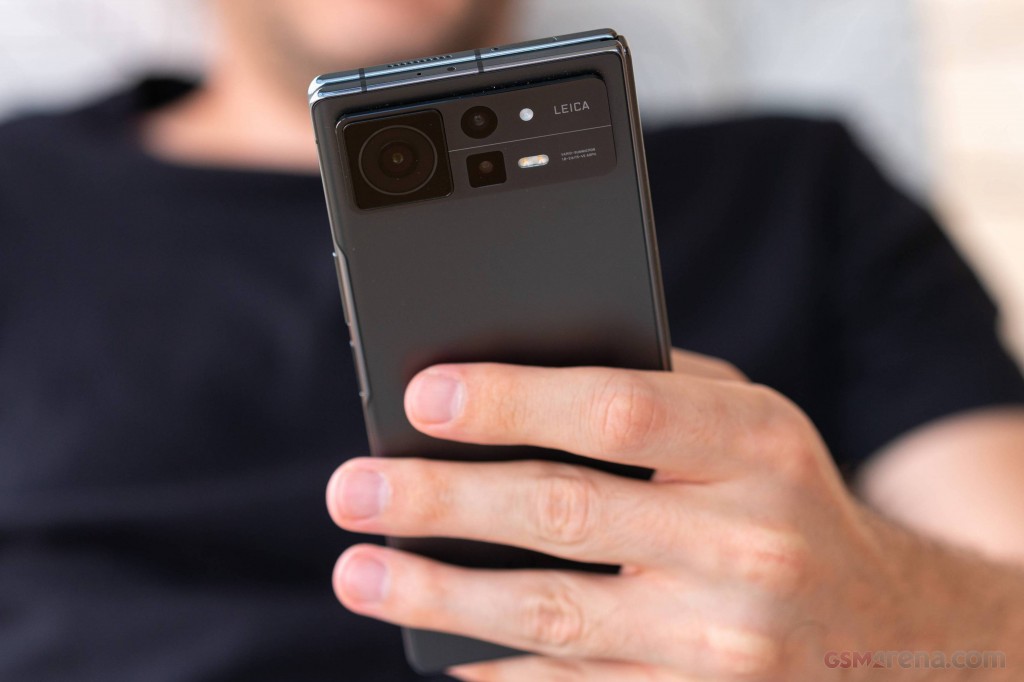 Xiaomi Mix Fold 2 pictures, official photos