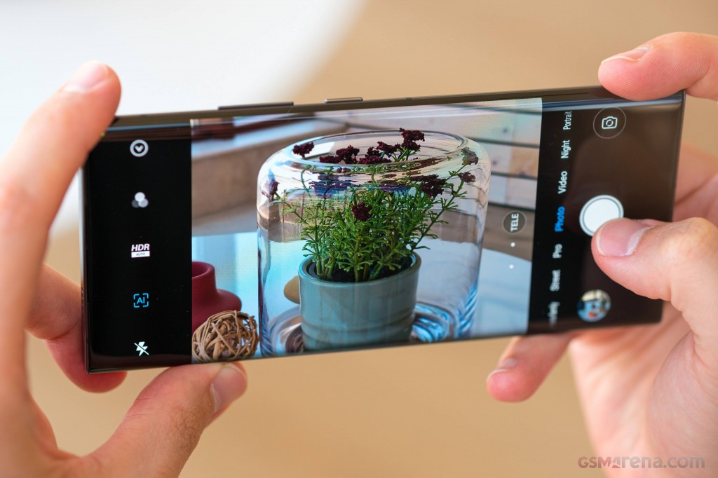 ZTE Axon 40 Ultra pictures, official photos