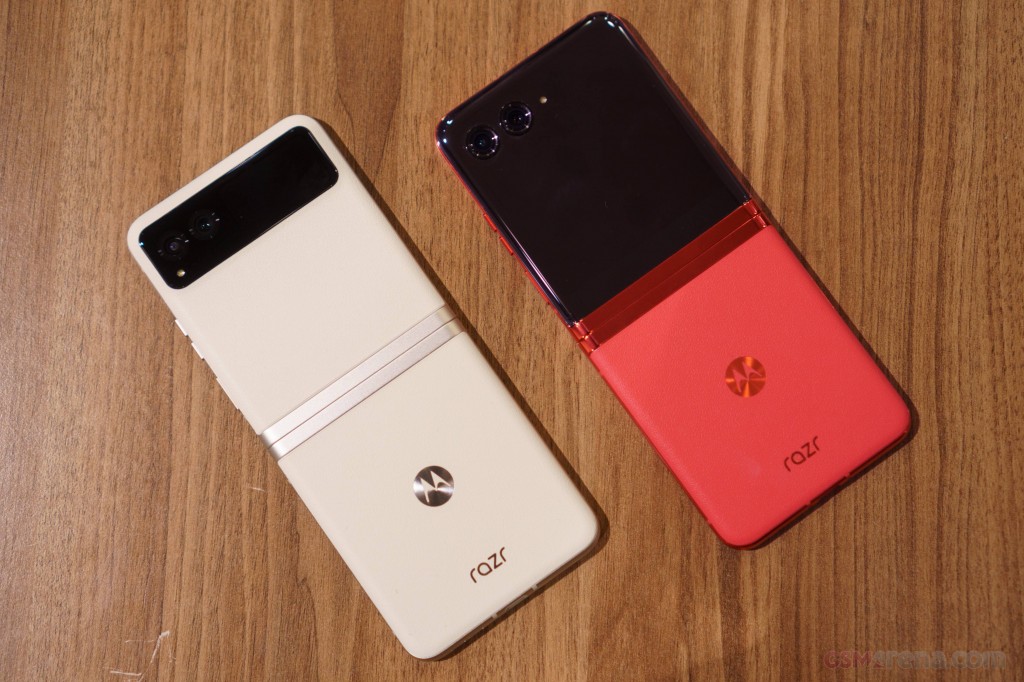 Motorola Razr 40 Ultra pictures, official photos