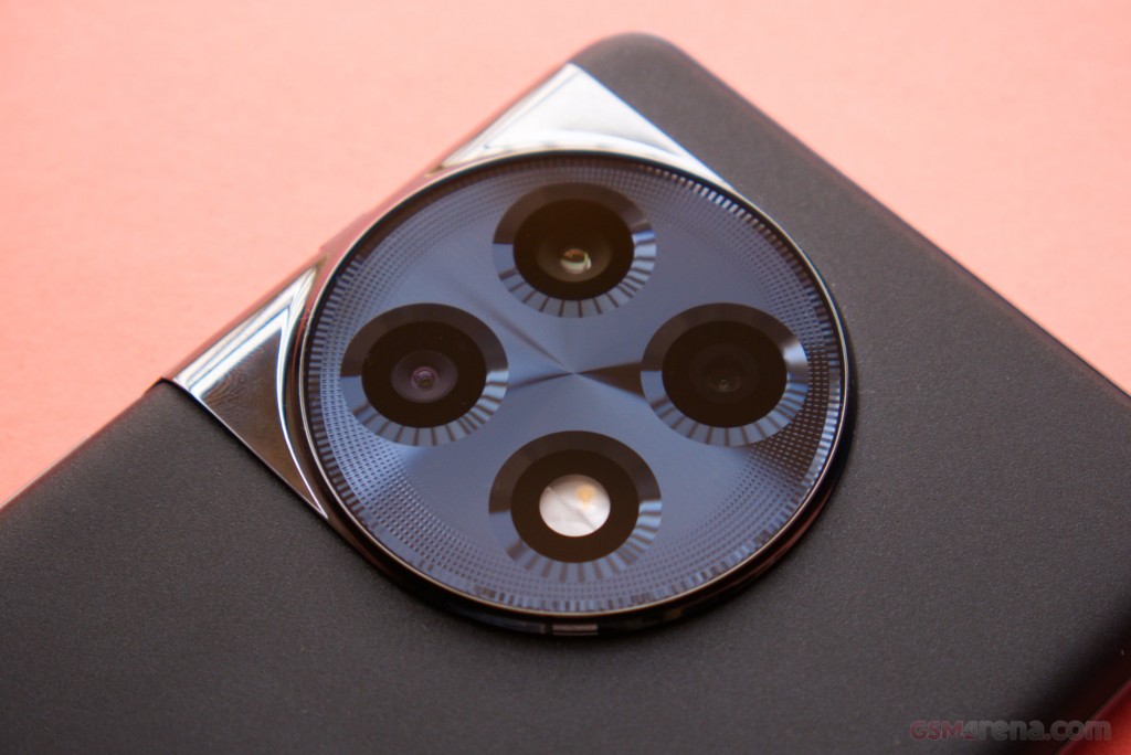 OnePlus 11R pictures, official photos