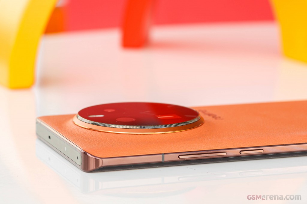 Realme GT5 Pro pictures, official photos