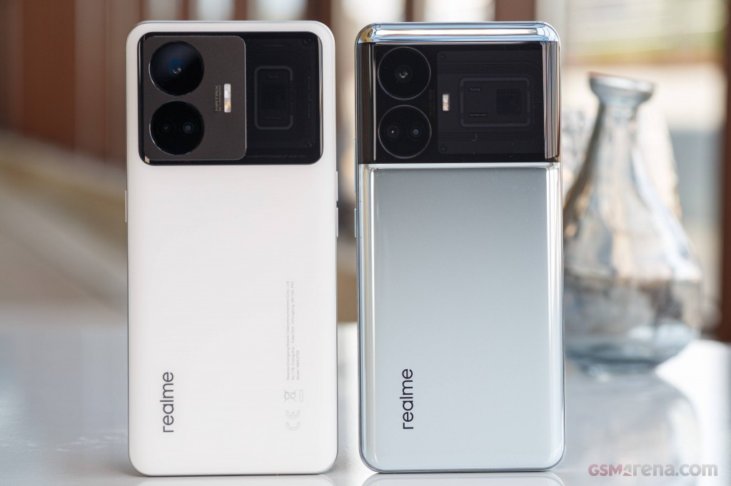 Realme GT5 pictures, official photos
