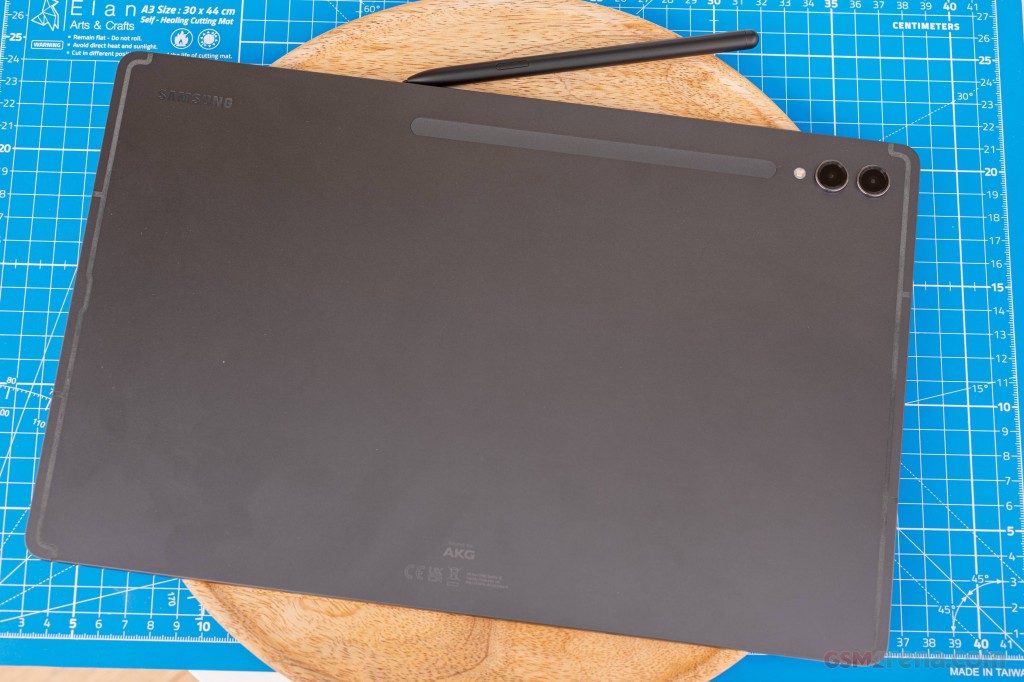 Samsung Galaxy Tab S9 Ultra pictures, official photos