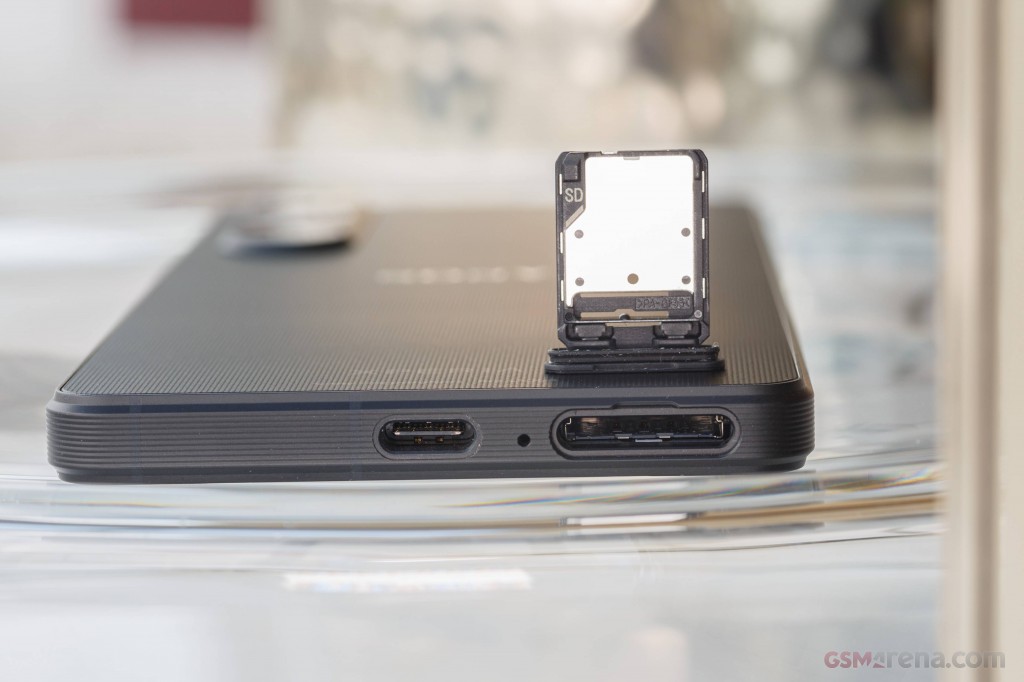 Sony Xperia 1 V pictures, official photos