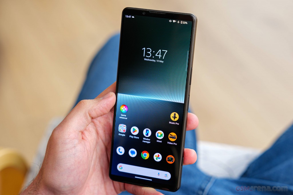 Sony Xperia 1 V pictures, official photos