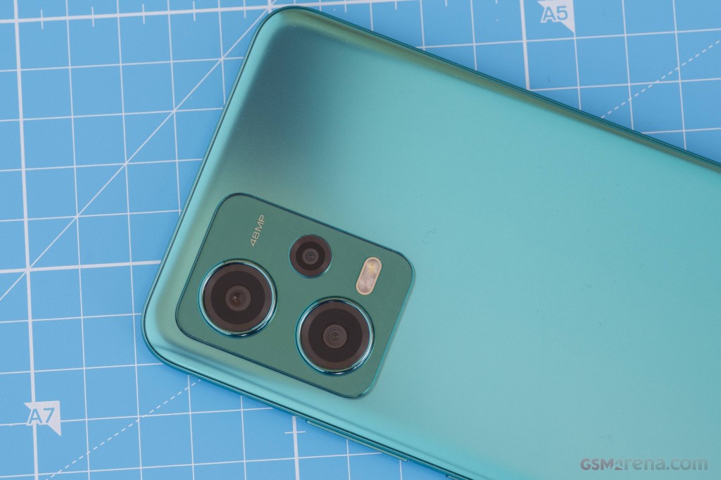 Xiaomi Redmi Note 12 pictures, official photos