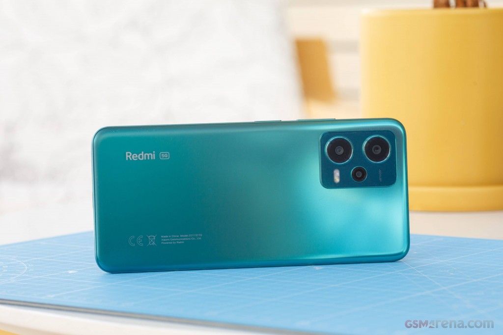 Xiaomi Redmi Note 12 pictures, official photos