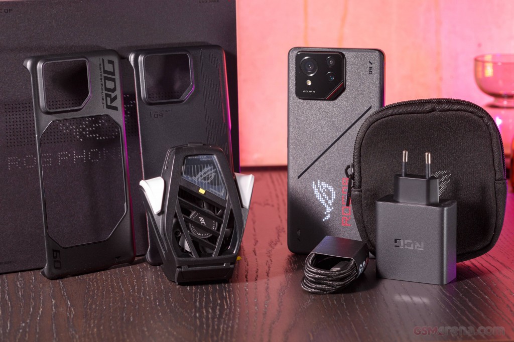 Asus ROG Phone 9 Pro pictures, official photos