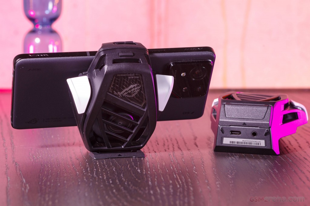 Asus ROG Phone 9 Pro pictures, official photos