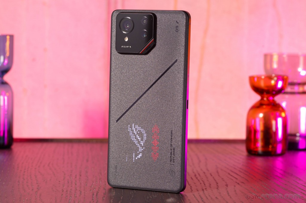 Asus ROG Phone 9 Pro pictures, official photos