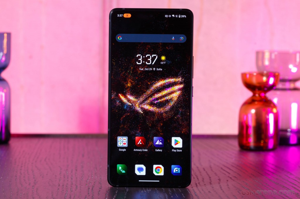 Asus ROG Phone 9 Pro pictures, official photos