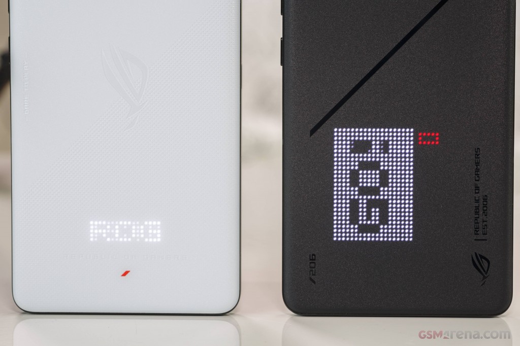 Asus ROG Phone 9 Pro pictures, official photos