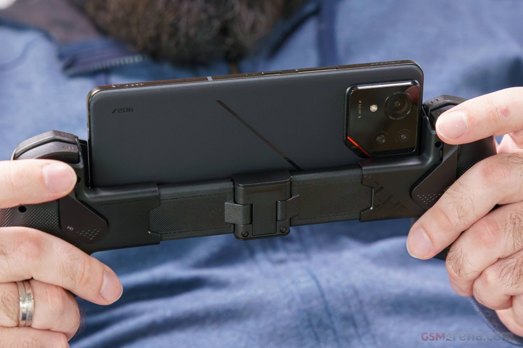 Asus ROG Phone 9 Pro pictures, official photos
