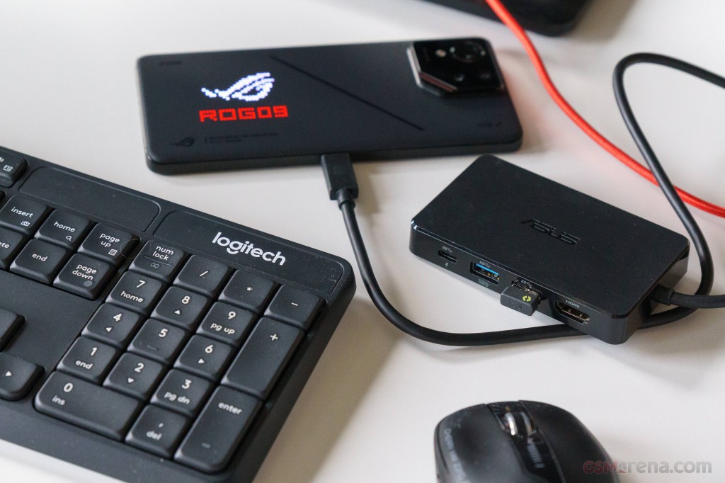 Asus ROG Phone 9 Pro pictures, official photos