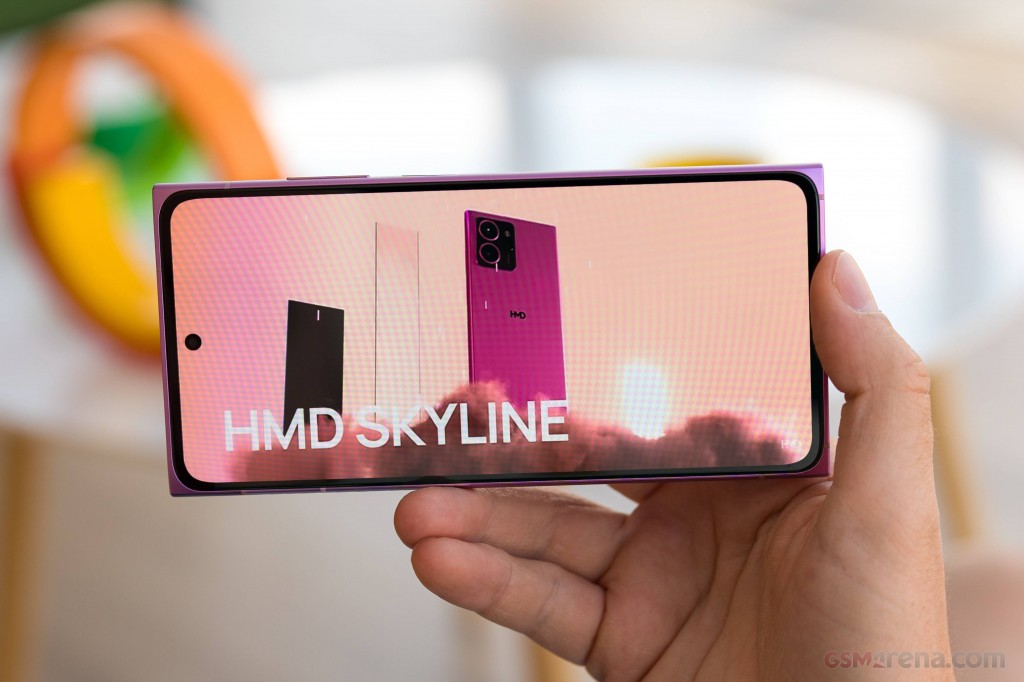 HMD Skyline pictures, official photos