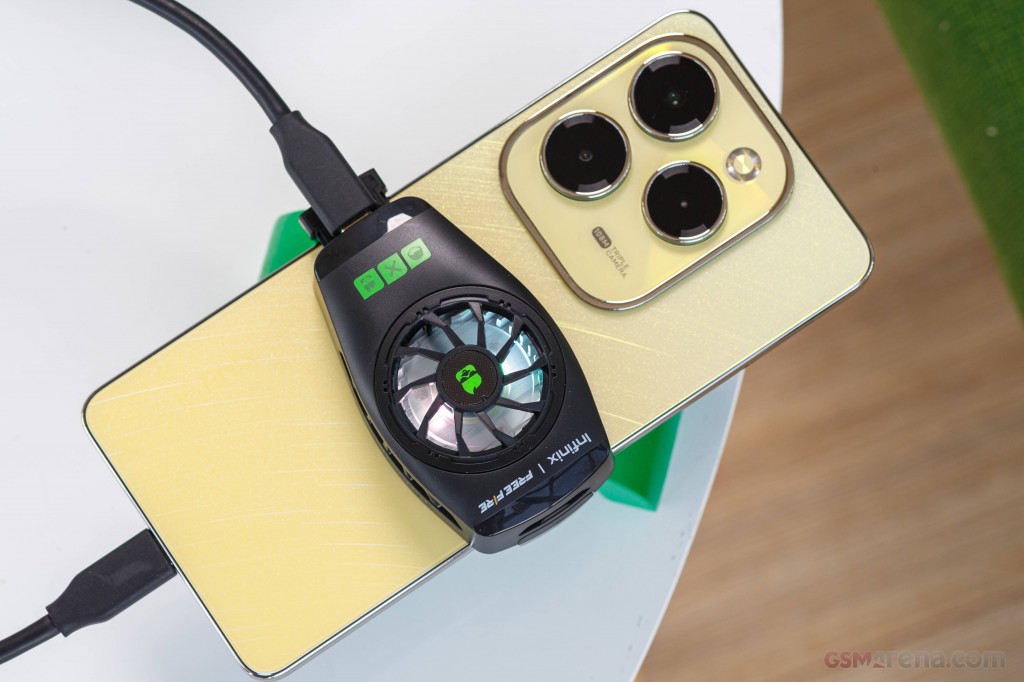 Infinix Hot 40 Pro pictures, official photos