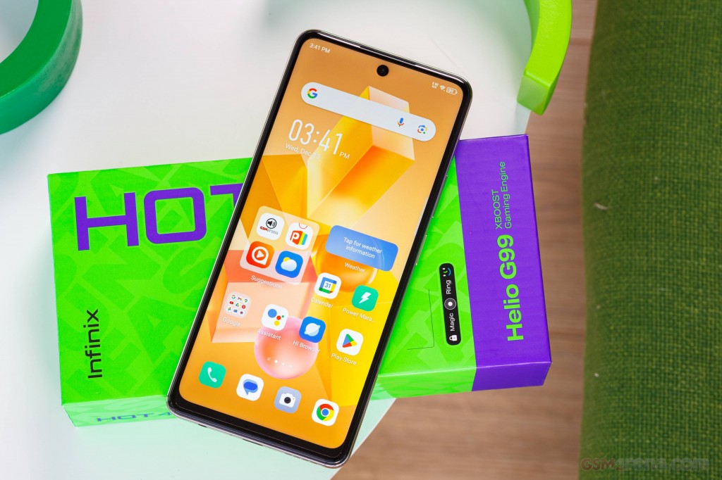 Infinix Hot 40 Pro pictures, official photos