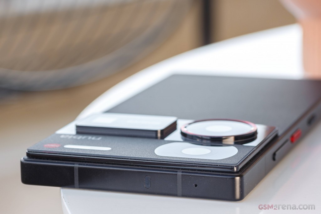 ZTE nubia Z60 Ultra pictures, official photos